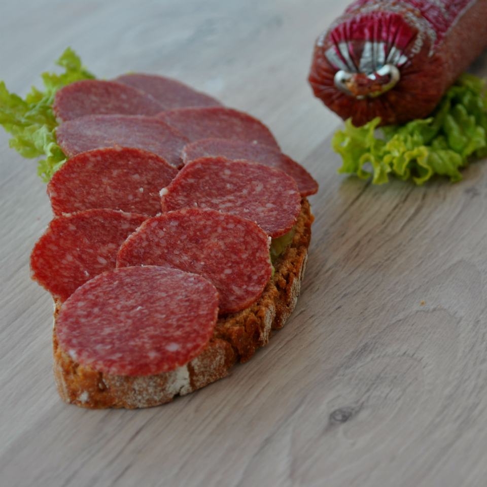 Haussalami online kaufen | Haussalami bestellen bei Metzgerei Max